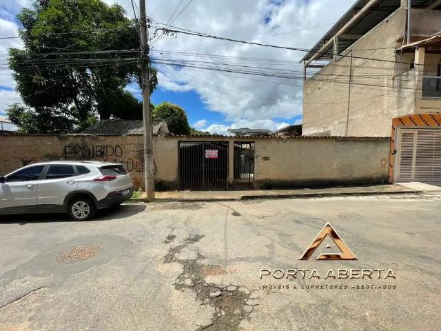Casa / Sobrado para Venda em Coronel Fabriciano/MG Alipinho 3 Quartos