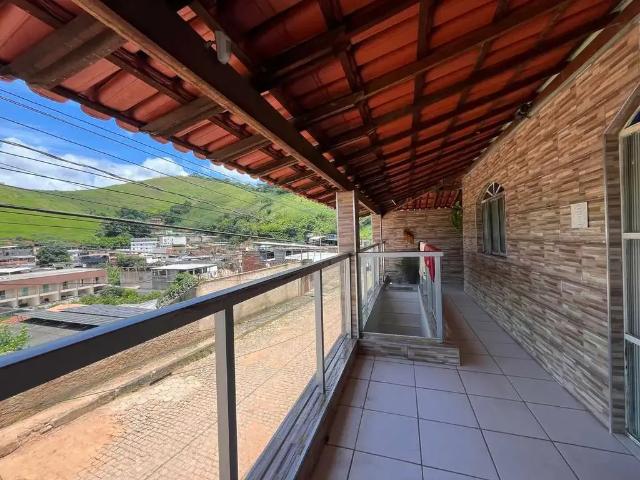 Casa / Sobrado para Venda em Coronel Fabriciano/MG Caladinho 4 Quartos