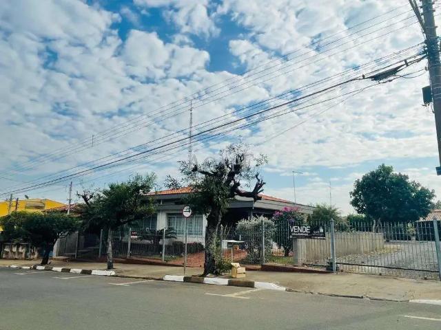 Casa / Sobrado para Venda em Cosmópolis/SP Centro 5 Quartos