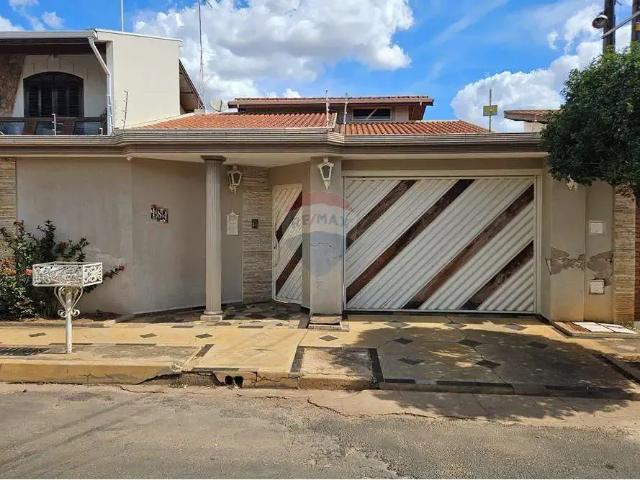Casa / Sobrado para Venda em Cosmópolis/SP Jardim Campos Salles 3 Quartos