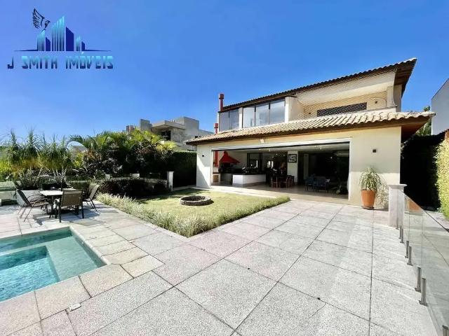 Casa / Sobrado para Venda em Cotia/SP Moinho Velho 6 Quartos
