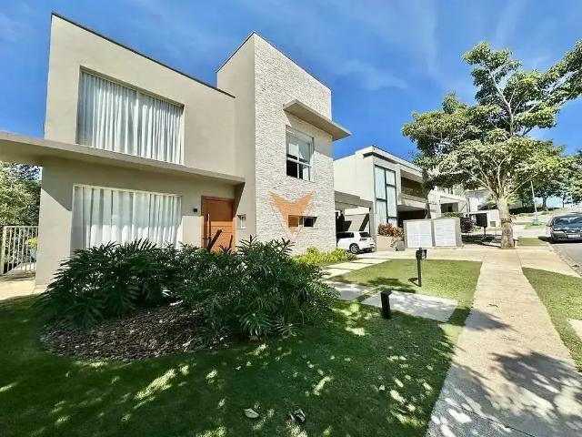Casa / Sobrado para Venda em Cotia/SP Moinho Velho 3 Quartos