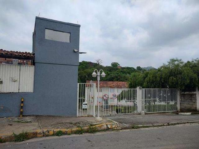 Casa / Sobrado para Venda em Cotia/SP Outeiro de Passárgada 2 Quartos