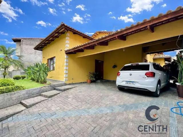 Casa / Sobrado para Venda em Cotia/SP Outeiro de Passárgada 3 Quartos