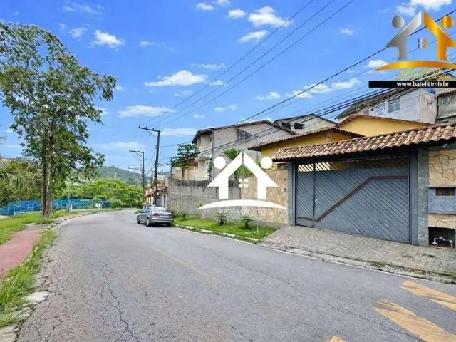 Casa / Sobrado para Venda em Cotia/SP Outeiro de Passárgada 3 Quartos