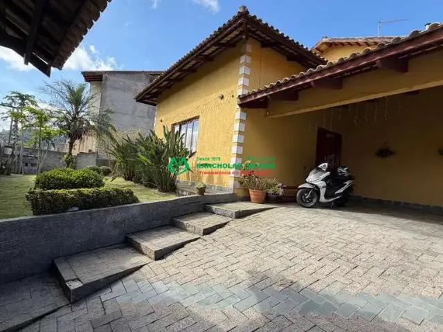 Casa / Sobrado para Venda em Cotia/SP Outeiro de Passárgada 3 Quartos
