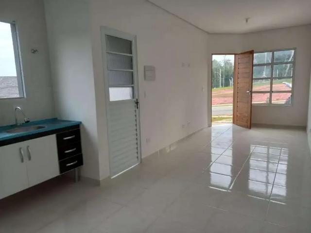 Casa / Sobrado para Venda em Cotia/SP Água Espraiada Caucaia do Alto 2 Quartos