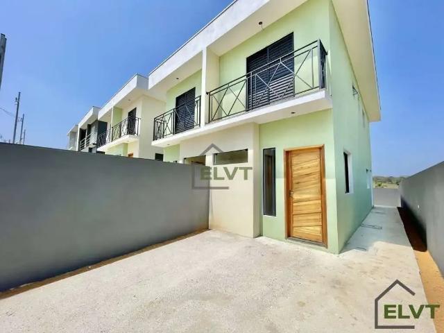Casa / Sobrado para Venda em Cotia/SP Água Espraiada Caucaia do Alto 3 Quartos