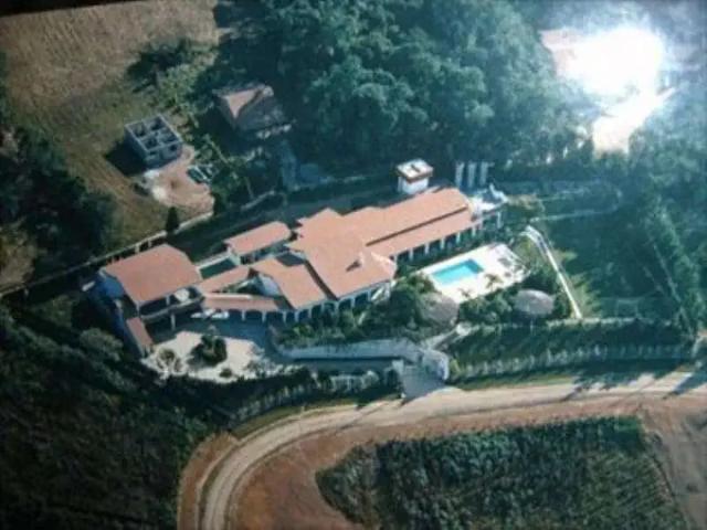 Casa / Sobrado para Venda em Cotia/SP Caucaia do Alto 4 Quartos
