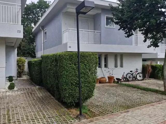 Casa / Sobrado para Venda em Cotia/SP Chácara Canta Galo 3 Quartos