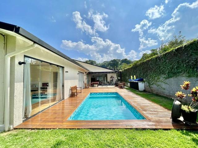 Casa / Sobrado para Venda em Cotia/SP Chácara Eliana 3 Quartos