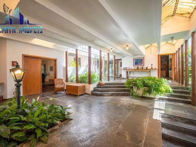 Casa / Sobrado para Venda em Cotia/SP Chácara Eliana 5 Quartos
