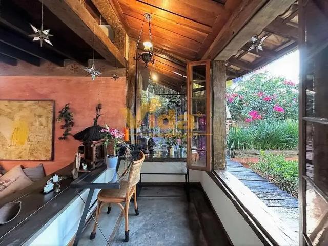 Casa / Sobrado para Venda em Cotia/SP Chácara Eliana 5 Quartos