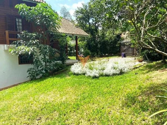 Casa / Sobrado para Venda em Cotia/SP Chácara Roselândia 2 Quartos