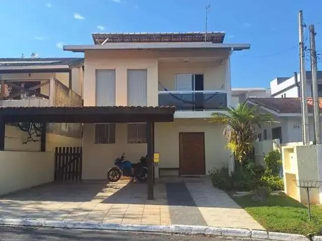 Casa / Sobrado para Venda em Cotia/SP Chácara Roselândia 3 Quartos