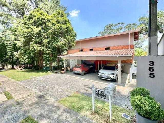 Casa / Sobrado para Venda em Cotia/SP Granja Viana 4 Quartos