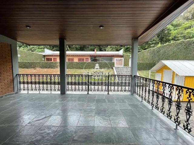 Casa / Sobrado para Venda em Cotia/SP Granja Viana 4 Quartos