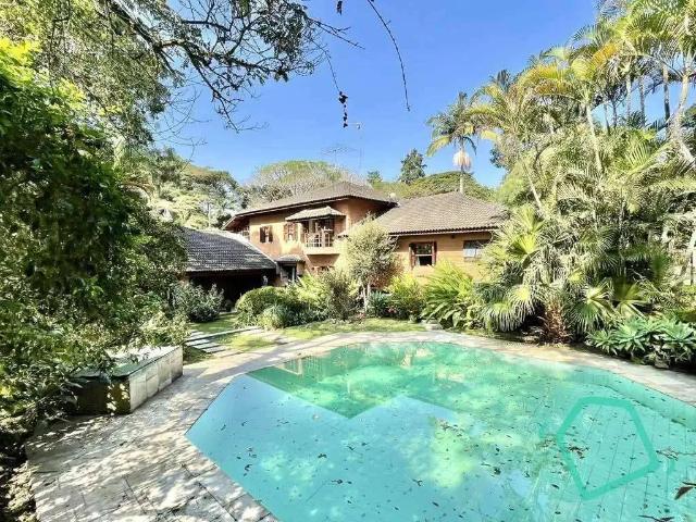 Casa / Sobrado para Venda em Cotia/SP Granja Viana 5 Quartos