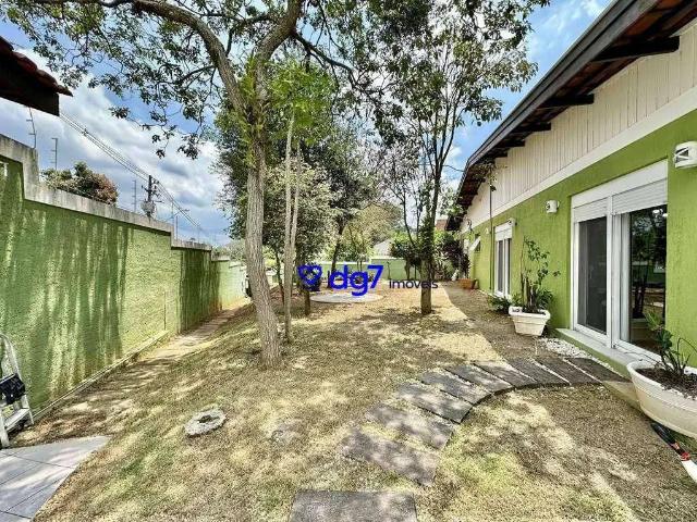 Casa / Sobrado para Venda em Cotia/SP Granja Viana 8 Quartos