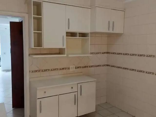 Casa / Sobrado para Venda em Cotia/SP Granja Viana 2 Quartos