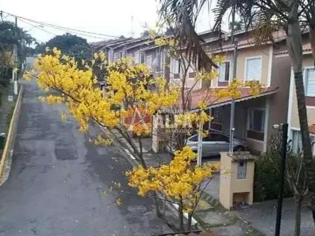 Casa / Sobrado para Venda em Cotia/SP Granja Viana 2 Quartos