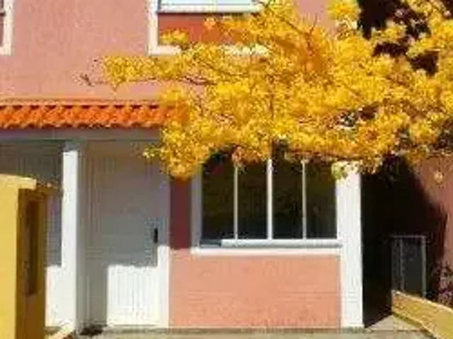 Casa / Sobrado para Venda em Cotia/SP Granja Viana 2 Quartos