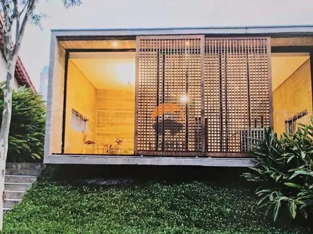 Casa / Sobrado para Venda em Cotia/SP Granja Viana 2 Quartos
