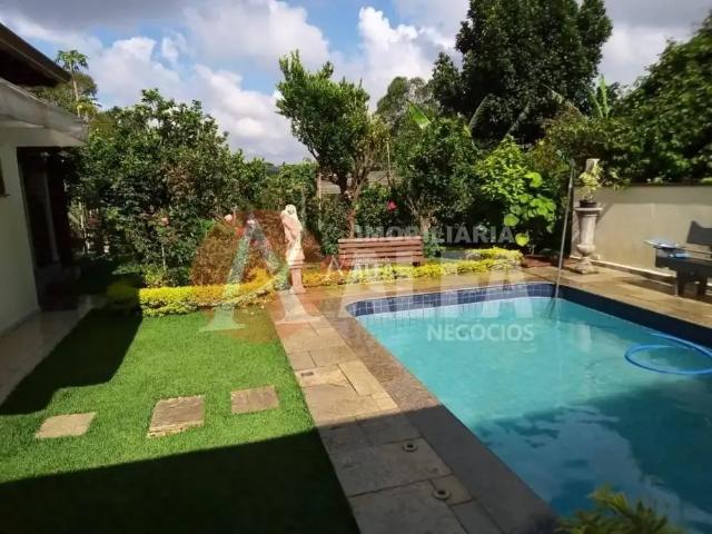 Casa / Sobrado para Venda em Cotia/SP Granja Viana 3 Quartos