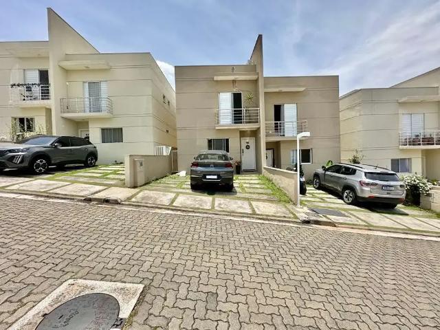 Casa / Sobrado para Venda em Cotia/SP Granja Viana 3 Quartos