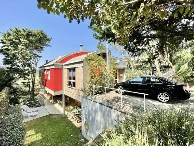 Casa / Sobrado para Venda em Cotia/SP Granja Viana 3 Quartos