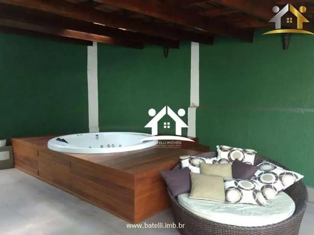 Casa / Sobrado para Venda em Cotia/SP Granja Viana 3 Quartos