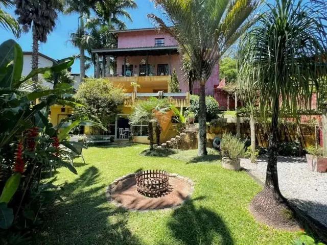 Casa / Sobrado para Venda em Cotia/SP Granja Viana II 5 Quartos