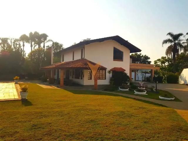 Casa / Sobrado para Venda em Cotia/SP Granja Viana II 6 Quartos
