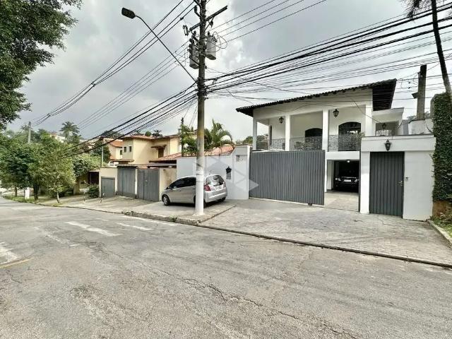 Casa / Sobrado para Venda em Cotia/SP Horizontal Park 4 Quartos
