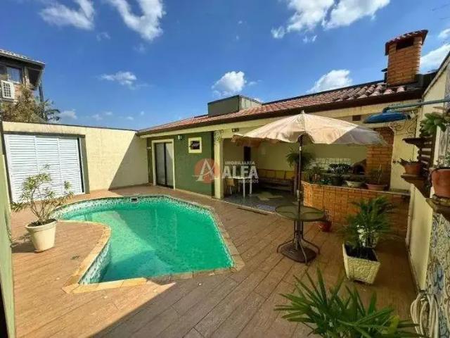 Casa / Sobrado para Venda em Cotia/SP Jardim das Flores 3 Quartos
