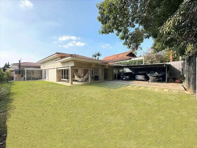 Casa / Sobrado para Venda em Cotia/SP Jardim Passárgada I 3 Quartos