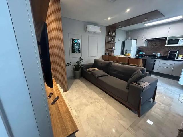 Casa / Sobrado para Venda em Cotia/SP Jardim Petrópolis 2 Quartos