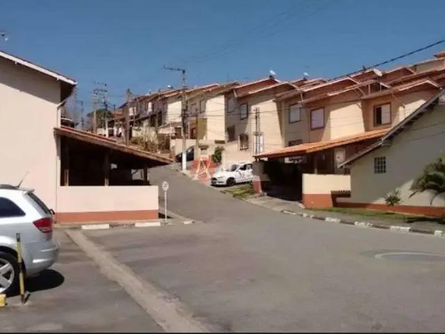 Casa / Sobrado para Venda em Cotia/SP Jardim Petrópolis 2 Quartos