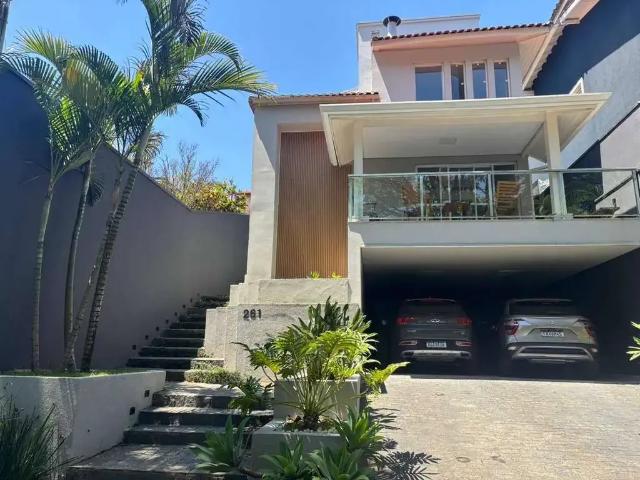 Casa / Sobrado para Venda em Cotia/SP Jardim São Vicente 4 Quartos