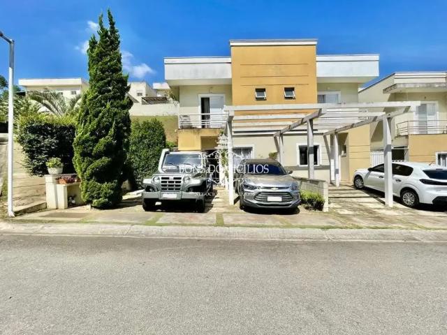 Casa / Sobrado para Venda em Cotia/SP Jardim São Vicente 3 Quartos