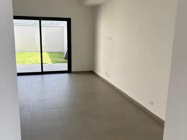 Casa / Sobrado para Venda em Cotia/SP Lageadinho 3 Quartos