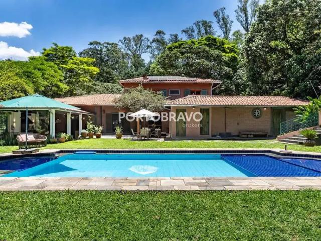 Casa / Sobrado para Venda em Cotia/SP Palos Verdes 6 Quartos