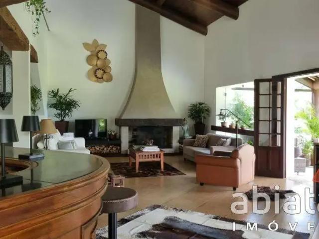 Casa / Sobrado para Venda em Cotia/SP Parque Rincão 4 Quartos