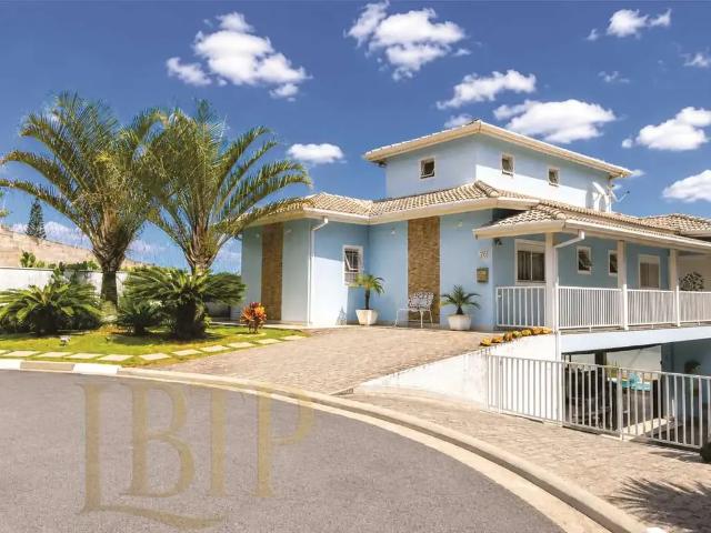 Casa / Sobrado para Venda em Cotia/SP Residencial dos Lagos 4 Quartos