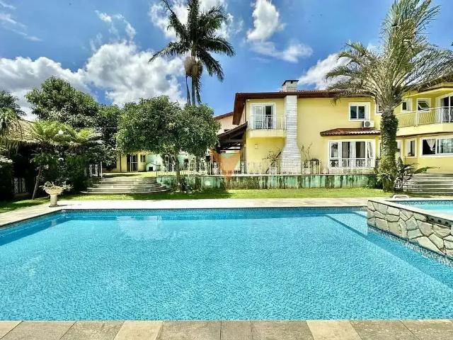 Casa / Sobrado para Venda em Cotia/SP São Paulo II 4 Quartos