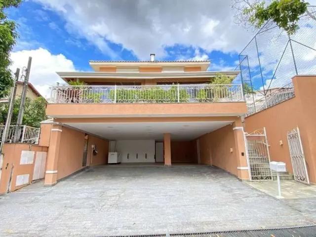 Casa / Sobrado para Venda em Cotia/SP São Paulo II 4 Quartos