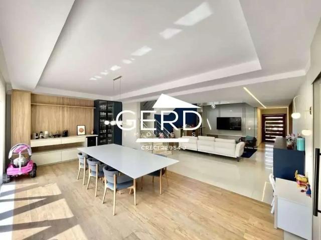 Casa / Sobrado para Venda em Cotia/SP São Paulo II 4 Quartos