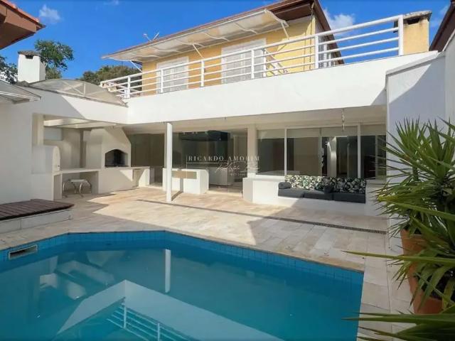Casa / Sobrado para Venda em Cotia/SP São Paulo II 4 Quartos