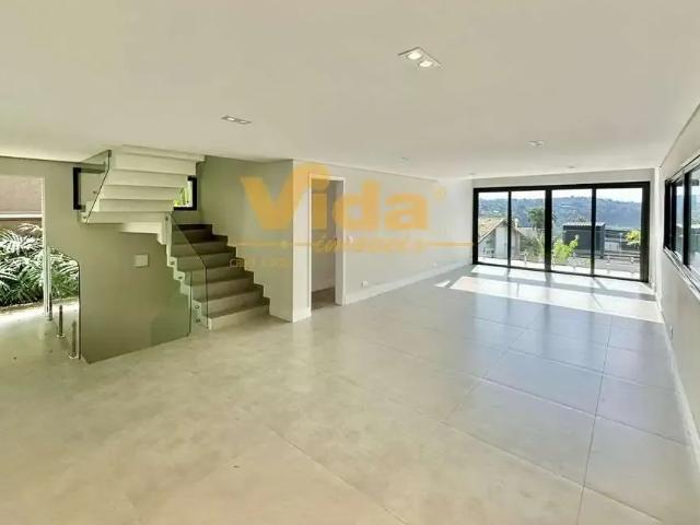 Casa / Sobrado para Venda em Cotia/SP São Paulo II 4 Quartos