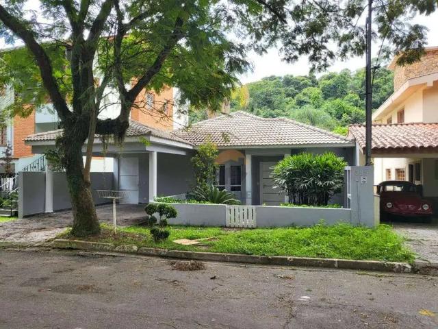 Casa / Sobrado para Venda em Cotia/SP São Paulo II 4 Quartos